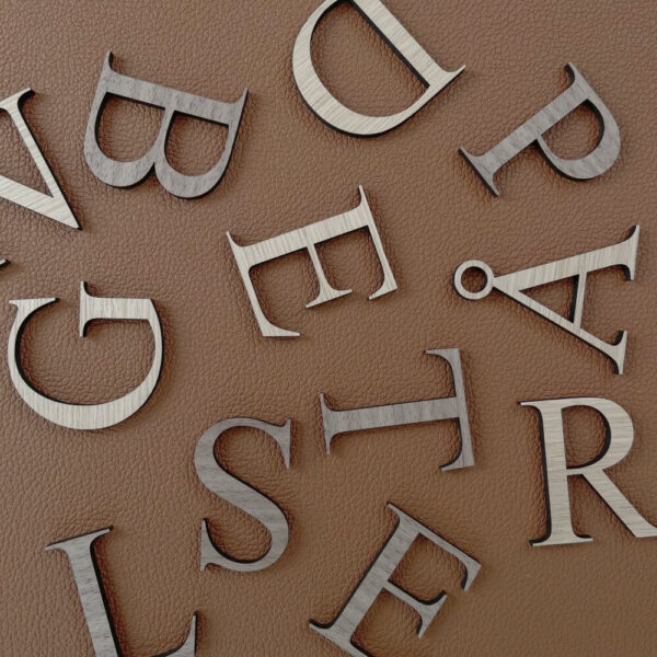 Klassiske bogstaver - Saturn Design