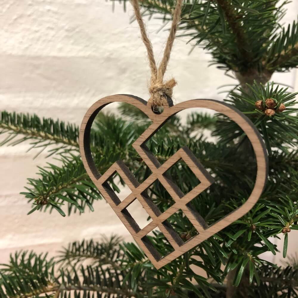 Flettet julehjerte 8cm - Saturn Design
